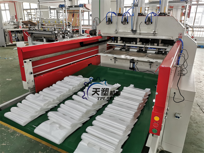New Design 6 lines Automatically Shopping bag making machine ...